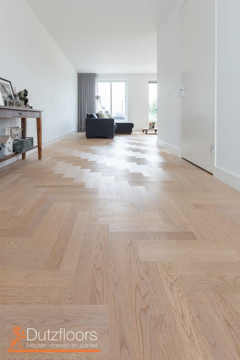 eiken-elleboog-patroon-vloer - Dutzfloors