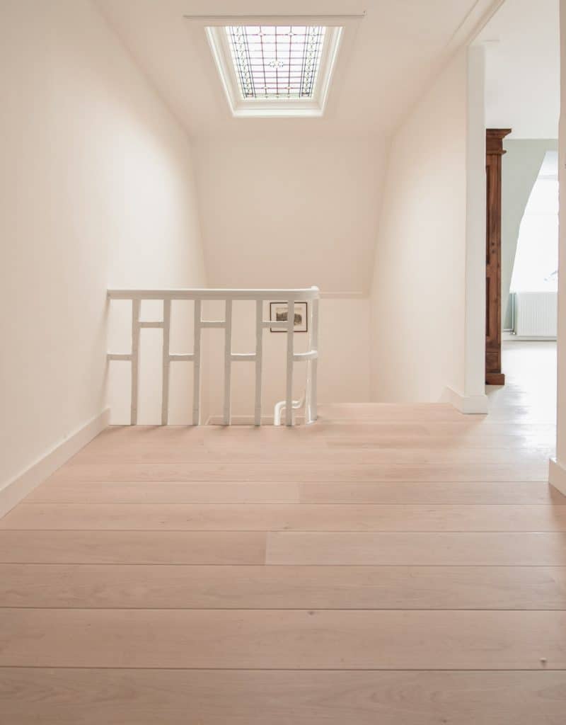 Voordelige witte vloer 70,- per m2 | Europees eikenhout